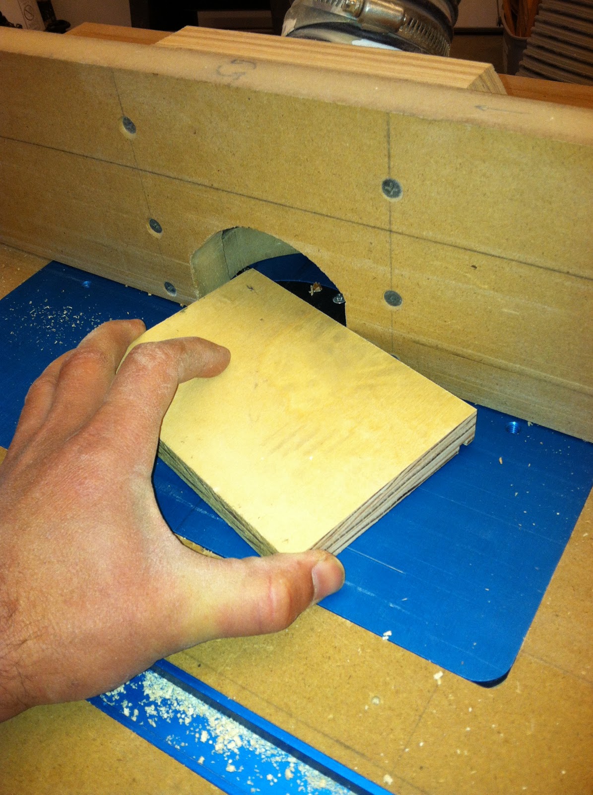 RusticWorks - Wood Working Photo Journal: Norm Abrams Style Router Table