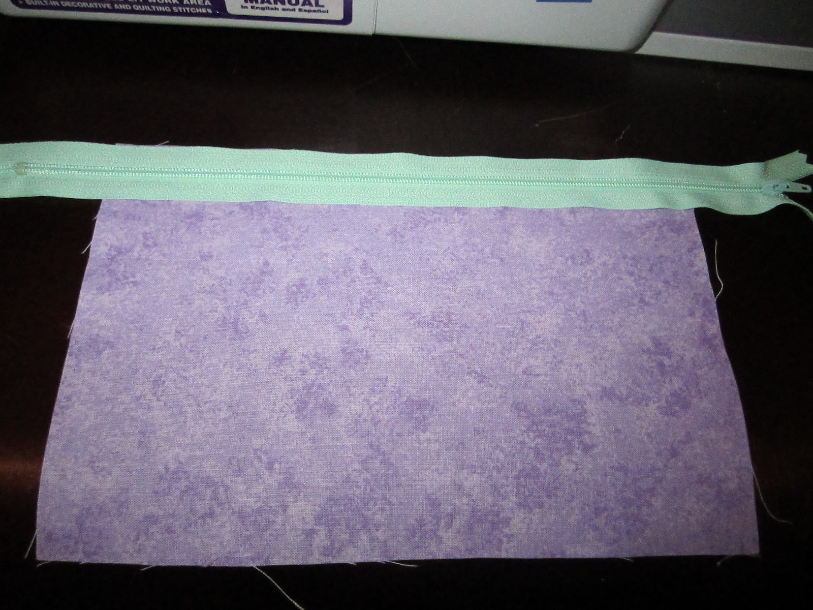 So, What Happened Was...: Easy Lined Zipper Pouch Tutorial