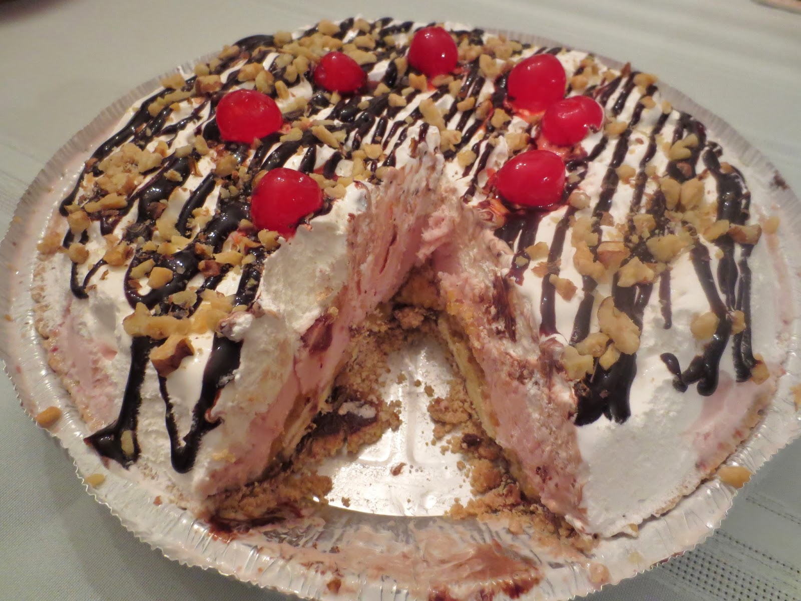 Princesses, Pies, & Preschool Pizzazz: Friday Pie-Day: Banana Split Pie