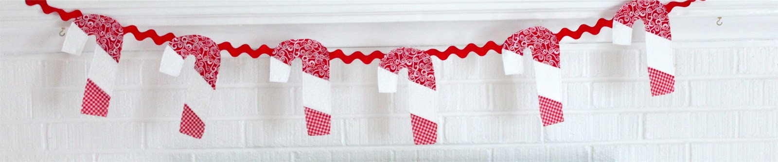 Candy Cane Bunting {Tutorial} - Smashed Peas & Carrots