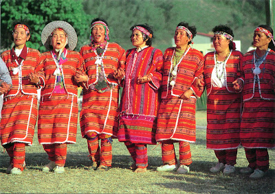 WORLD, COME TO MY HOME!: 0676 TAIWAN - Atayal women dancing