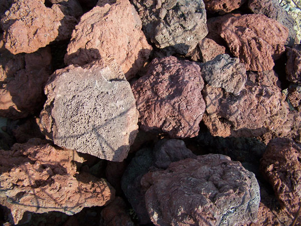 EKOGEO: JENIS-JENIS BATUAN DI PERMUKAAN BUMI