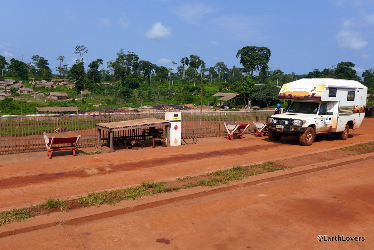 EarthLoversOnTour: Libongo: Dead End in Cameroon or Gateway to the ...