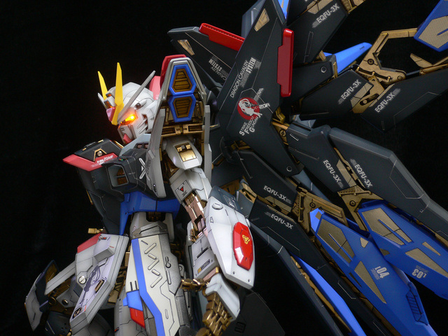 PG 1/60 Strike Freedom Gundam Custom Build