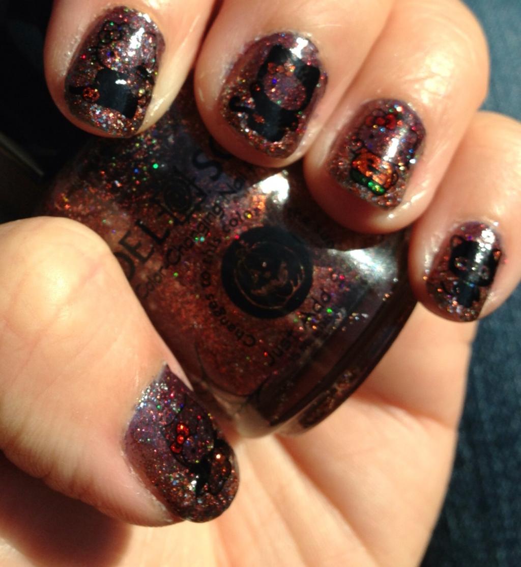 Dema Pixie: Halloween Freestyle- Hello Kitty- LOTD