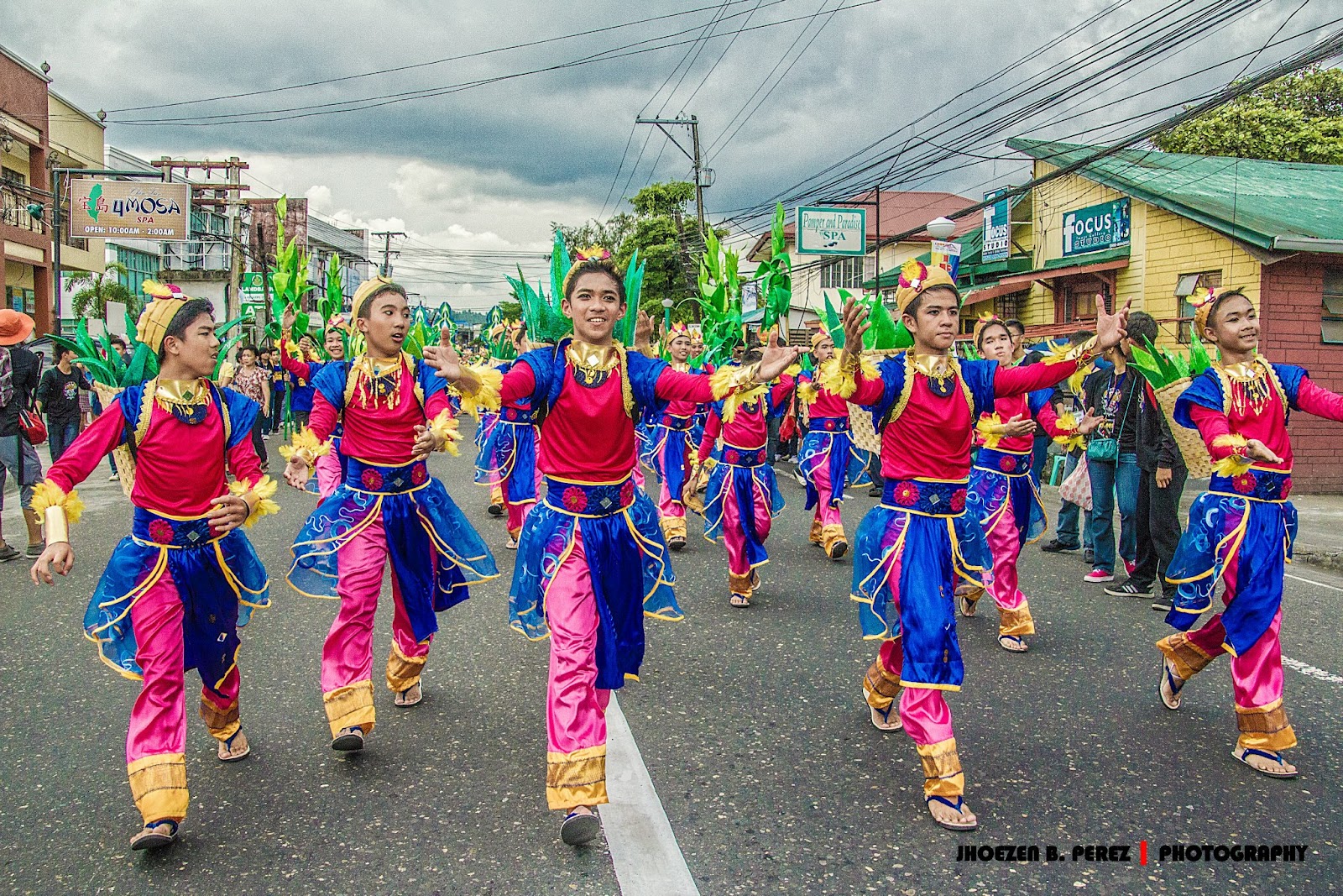 Byahero: Featured Photos | Ibalong Festival 2012 Street Presentation ...