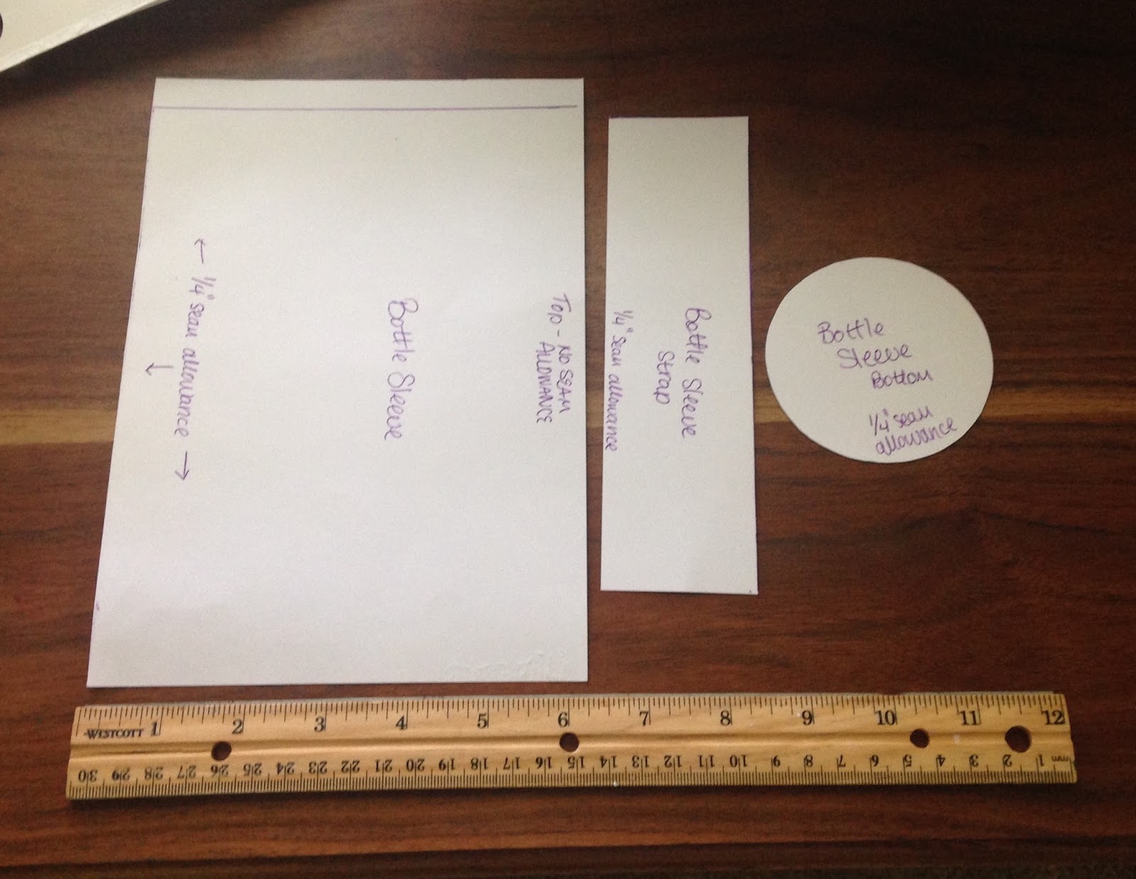 Lauren E Fabrications: Glass Bottle Sleeve