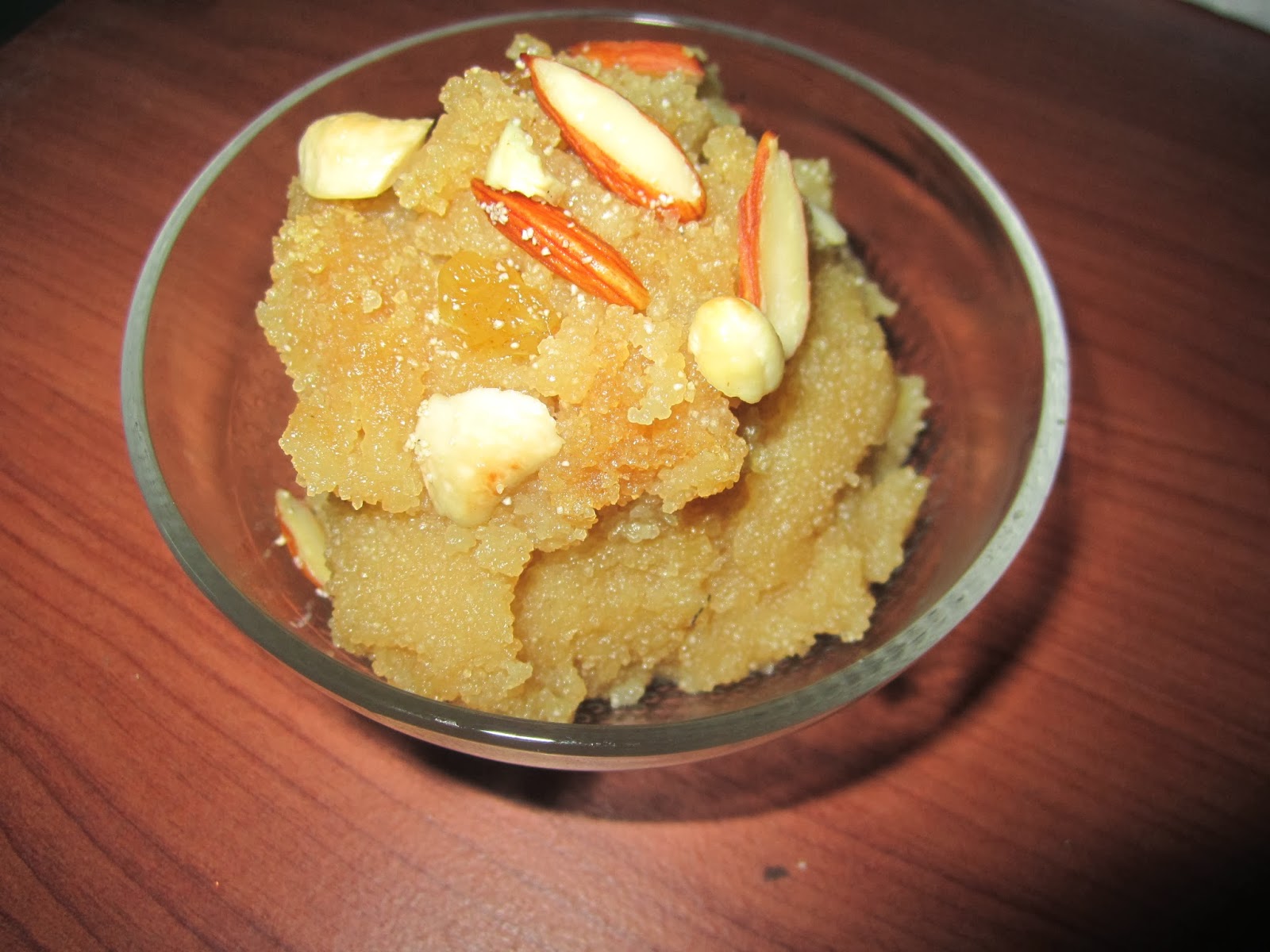 fanatic foodie: Suji Halwa