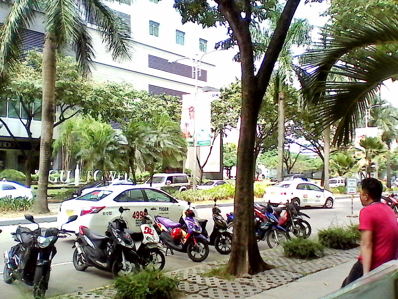 Must Be That Girl!: Cebu IT Park