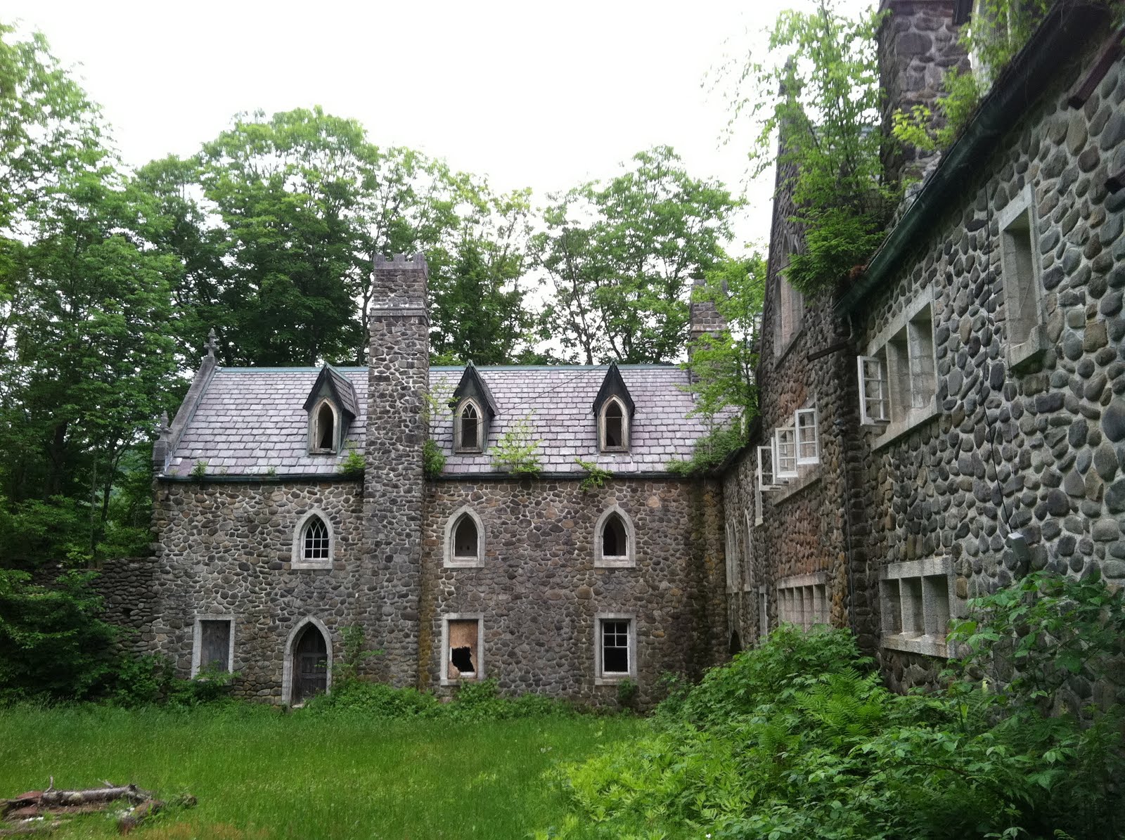 Barefoot Princess Times Three: Catskills Castle