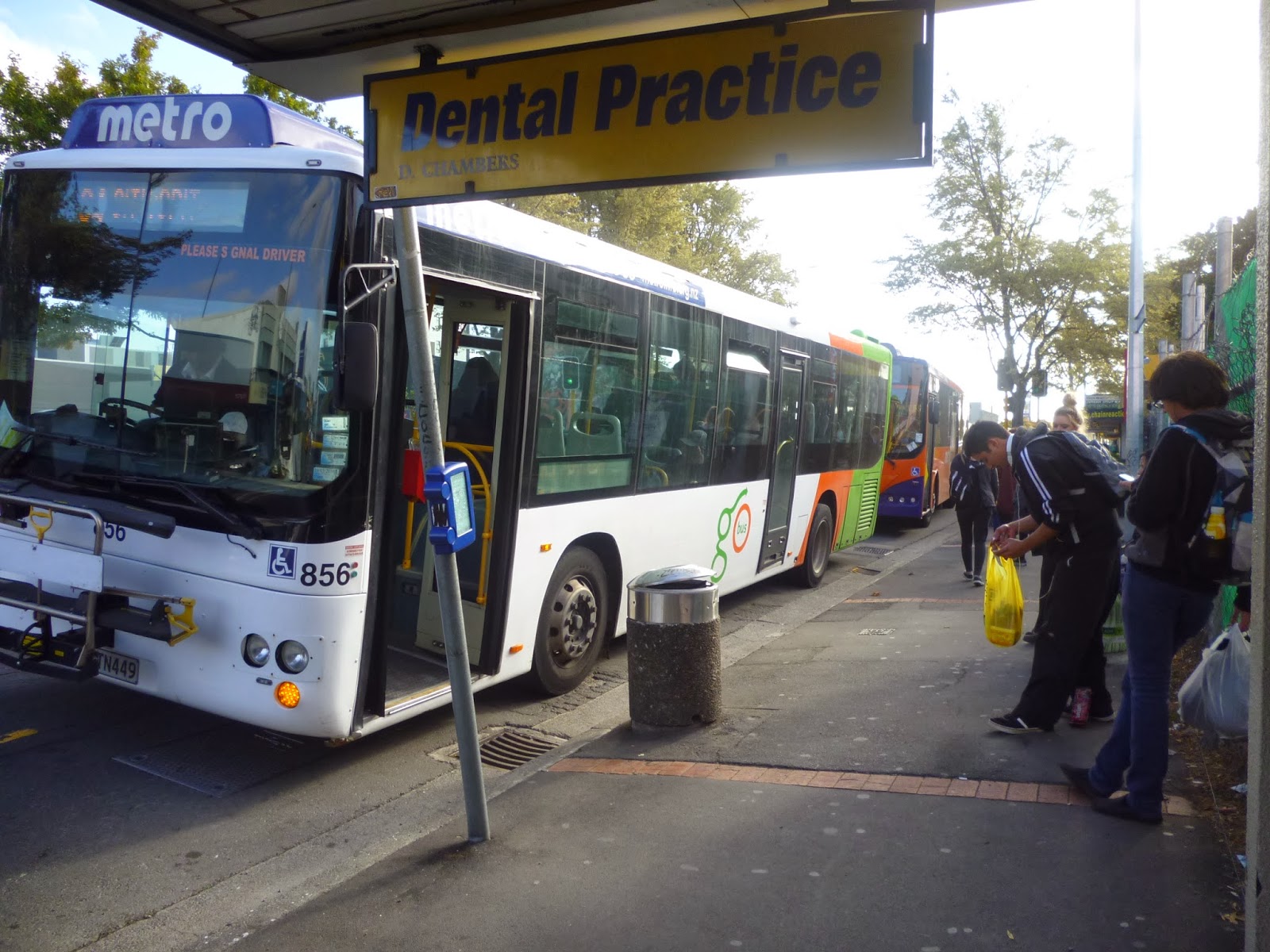 NZ In Tranzit: Riccarton Road and Quality bus stations - level thinking ...