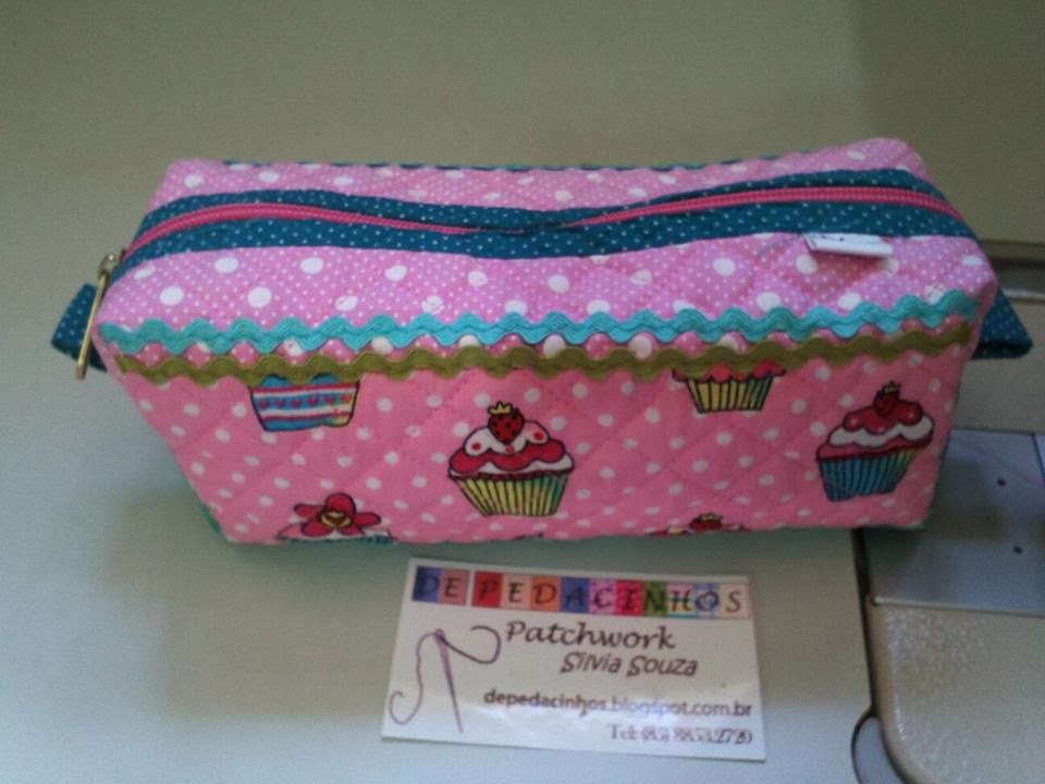 De Pedacinhos Patchwork: ESTOJOS E NECESSAIRES