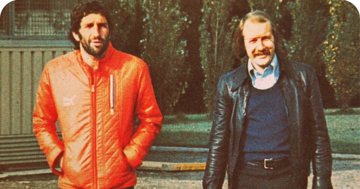 SO FASHION. Yves Triantafilos et Robert Gadocha.