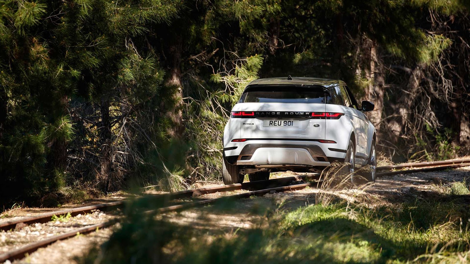 Land Rover最新的6缸引擎確定不會出現在2020 Evoque上 | SanjiNoir 黑侍樂讀