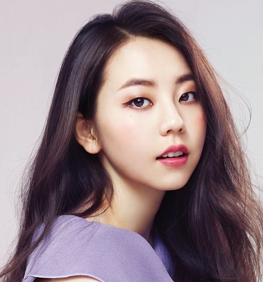 Sohee's recent pictorial for 'InStyle'