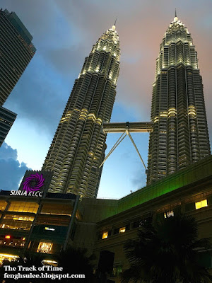 KLCC Lake Symphony Water Fountain Show | The Track of Time