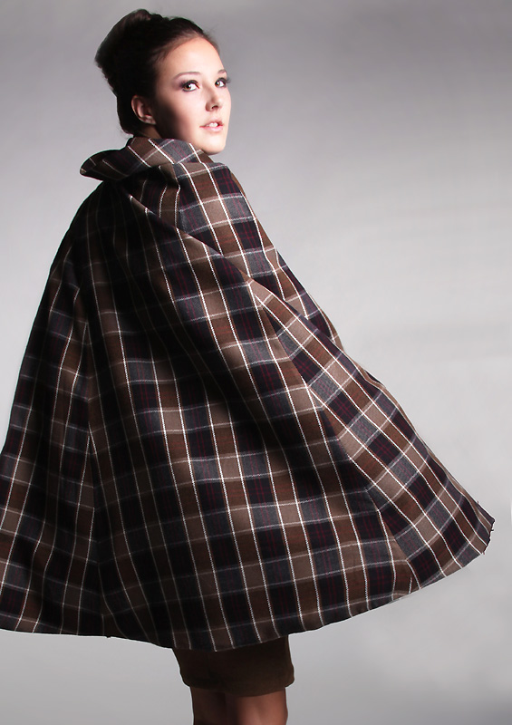 Andrew MacLaine : The Retro Traveler's Cloak