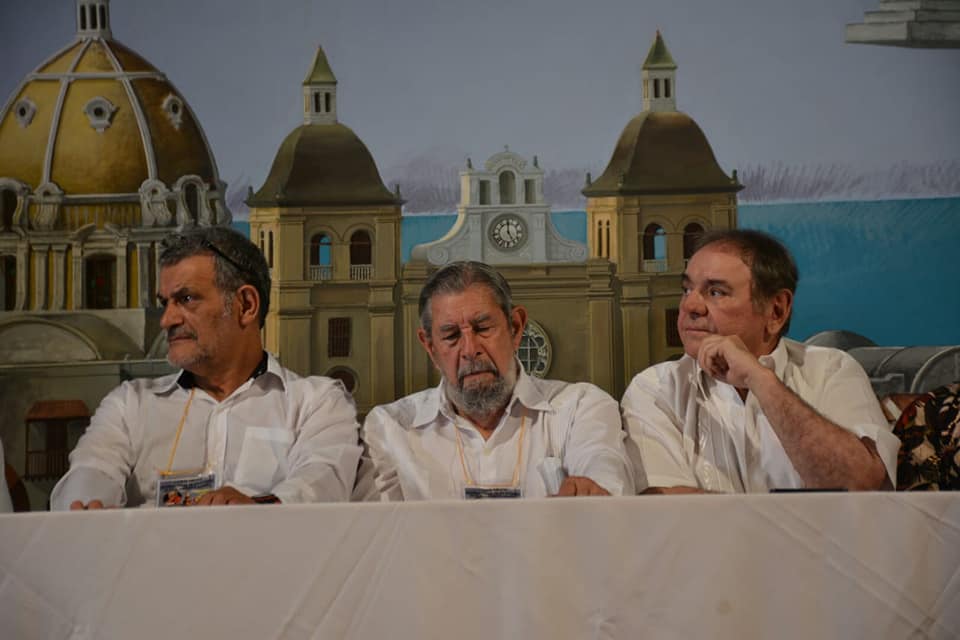 LIBRO DE ORO DE LA LITERATURA A MARCO TULIO AGUILERA - GARRAMUÑO