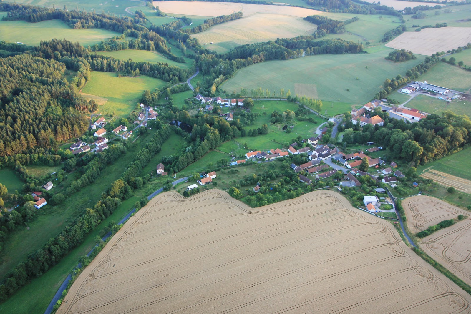 FLyFOTO letecká fotografie a video: Mačice