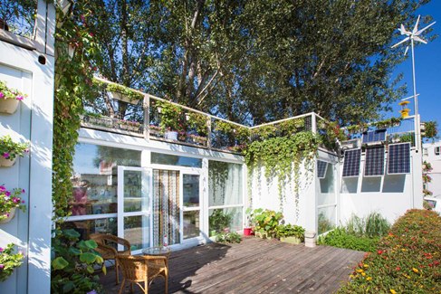 Shipping Container Homes & Buildings: Sustainable Modular Container ...