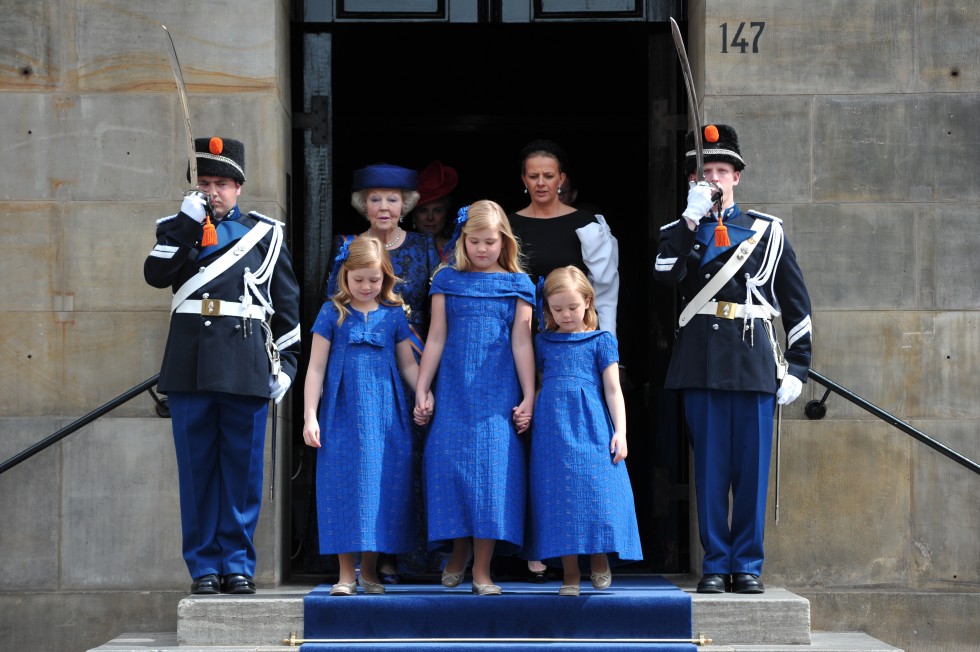 Danish Royal Media Watch: Investiture in NL: Abdication of Queen ...