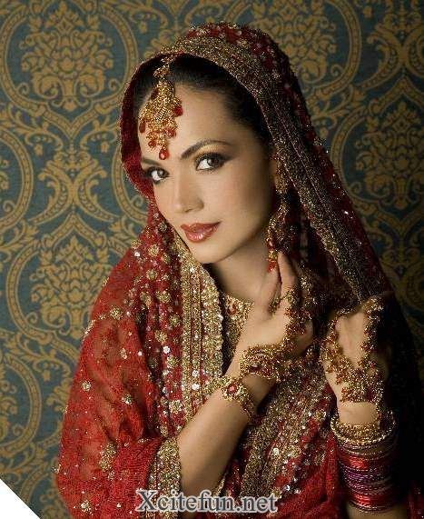 Fashion Girl: Amina Sheikh Bridal photoshoot