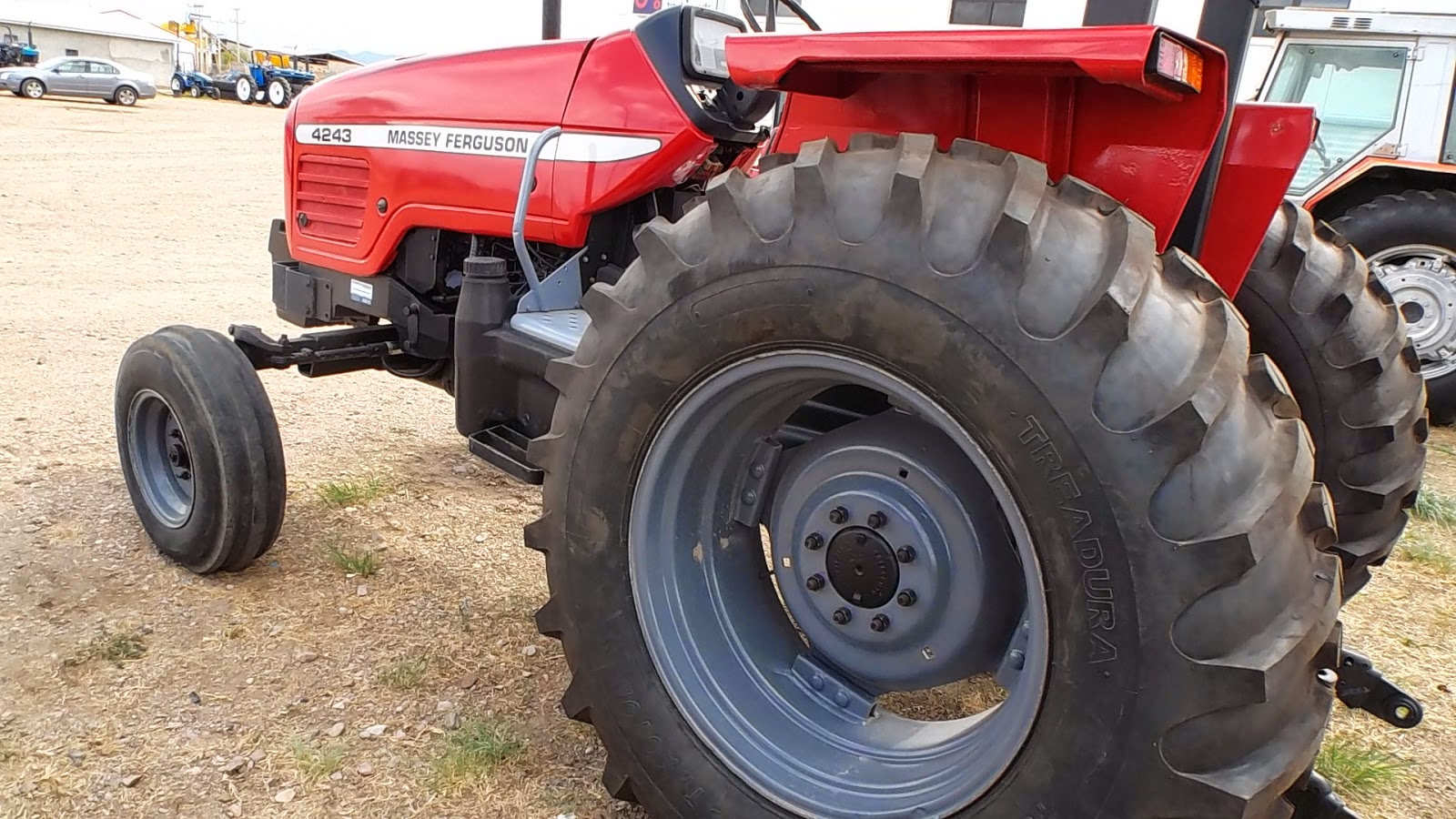 MAQUINARIA AGRICOLA INDUSTRIAL: Tractor Massey Ferguson 4243 $15,500 ...