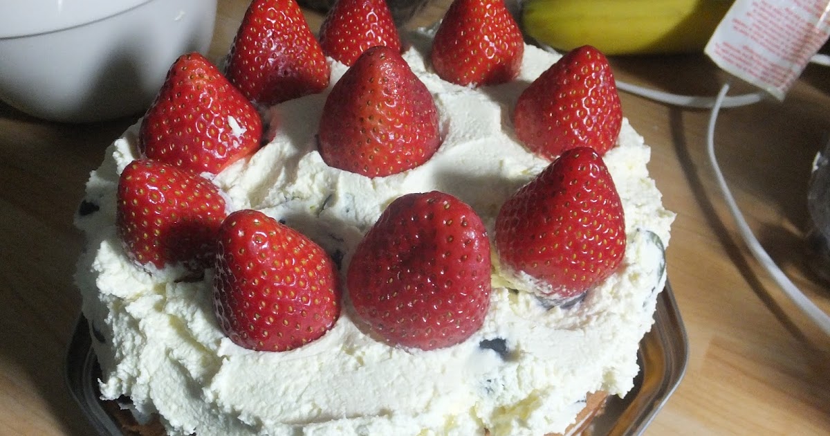 Lara's Very Berry Cake Recipe