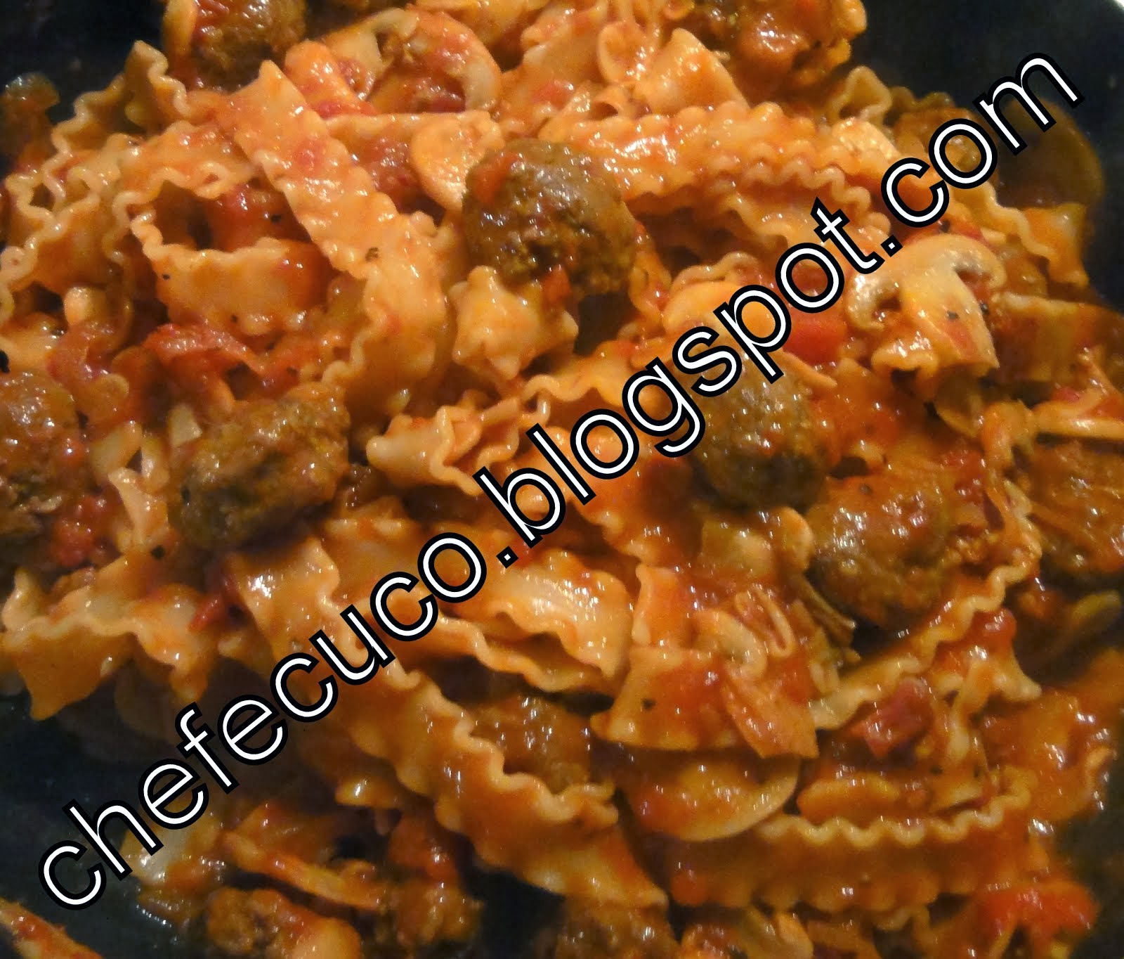 O mundo da culinária: Talharim com almôndegas de vitela