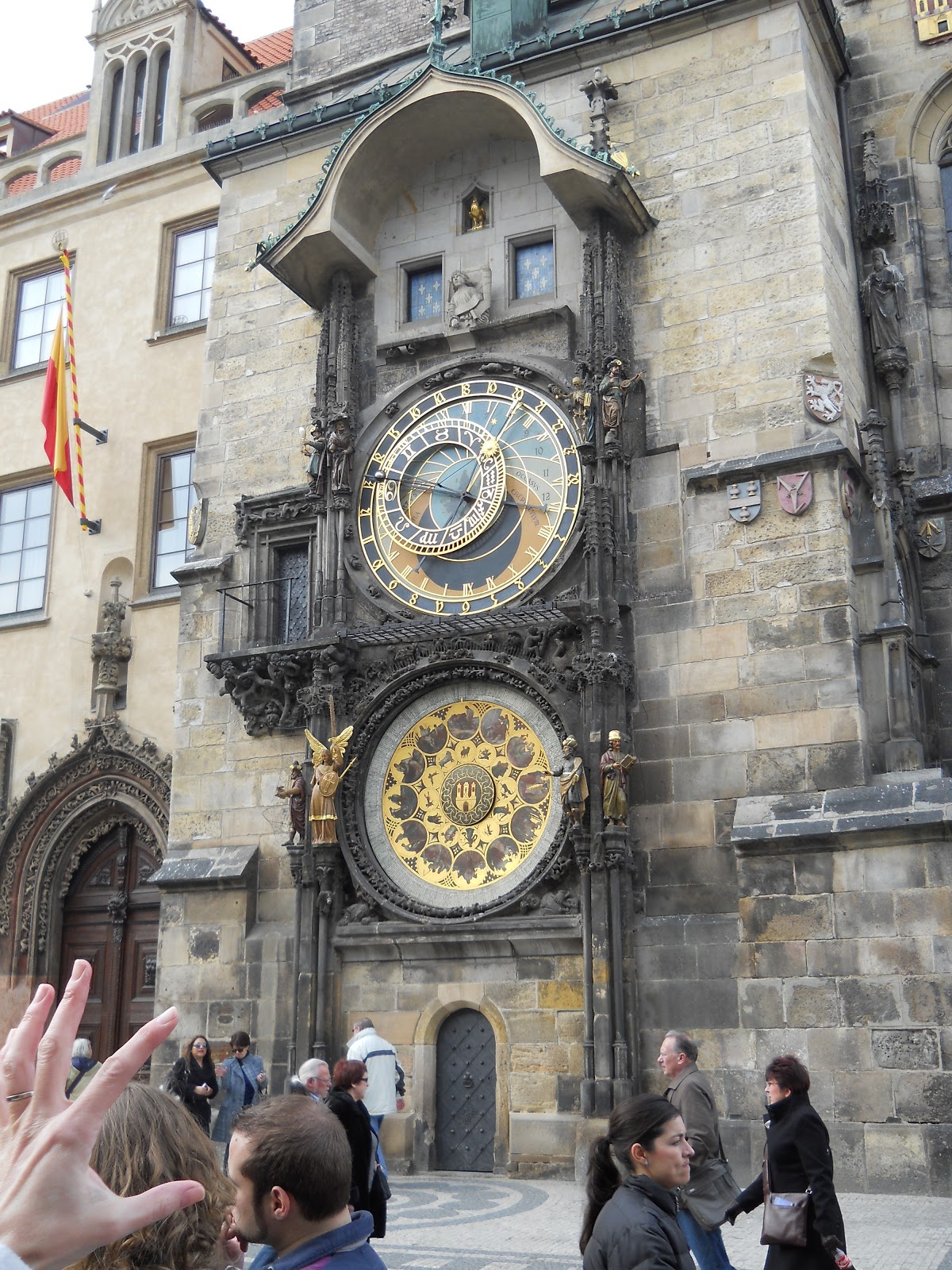 Wanderlust and Adventures: Prague's Astronomical Clock