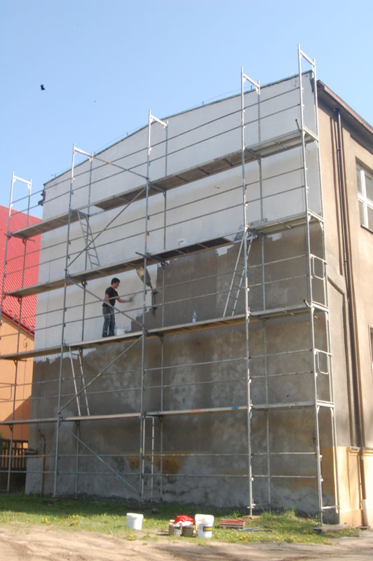 Robert Proch New Mural In Warsaw, Poland – StreetArtNews