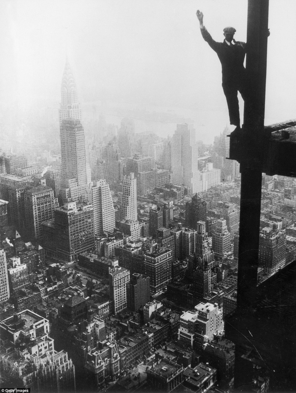Random Musings: Lunch Atop A Skyscraper by Charles C. Ebbets