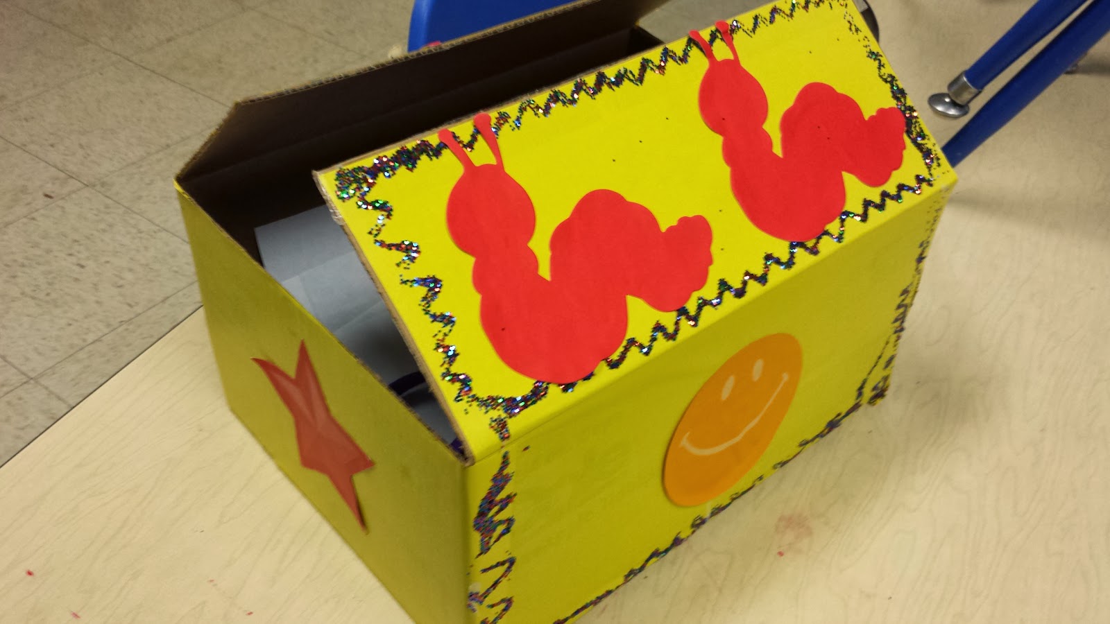 Cachey Mama's World of Learning: Pets Prop Box