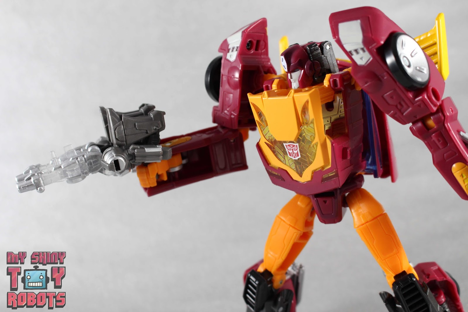 My Shiny Toy Robots: Toybox REVIEW: Transformers Legends LG-45 ...