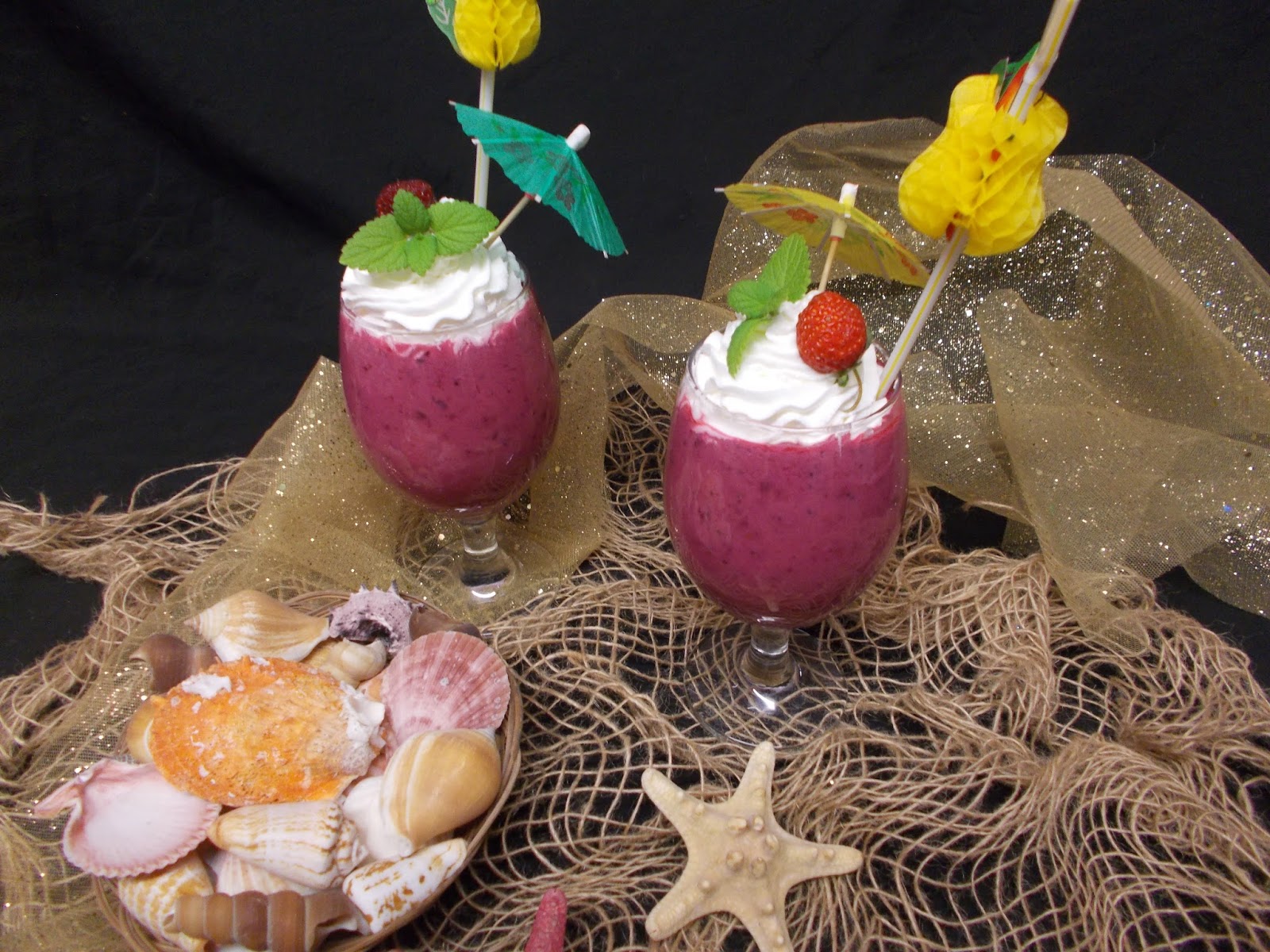 MILKSHAKE cu fructe de padure