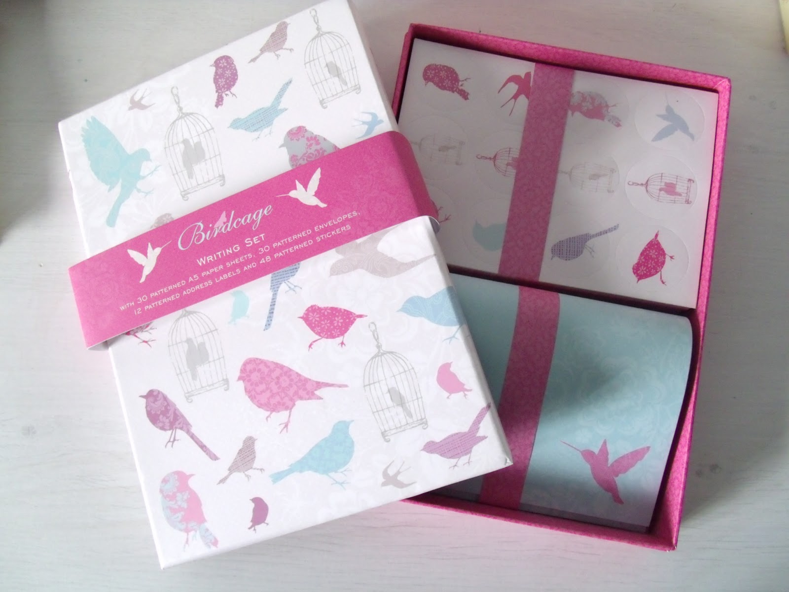 My Desk, New Diary, & Pretty Stationery ♥ - Victoria's Vintage Blog