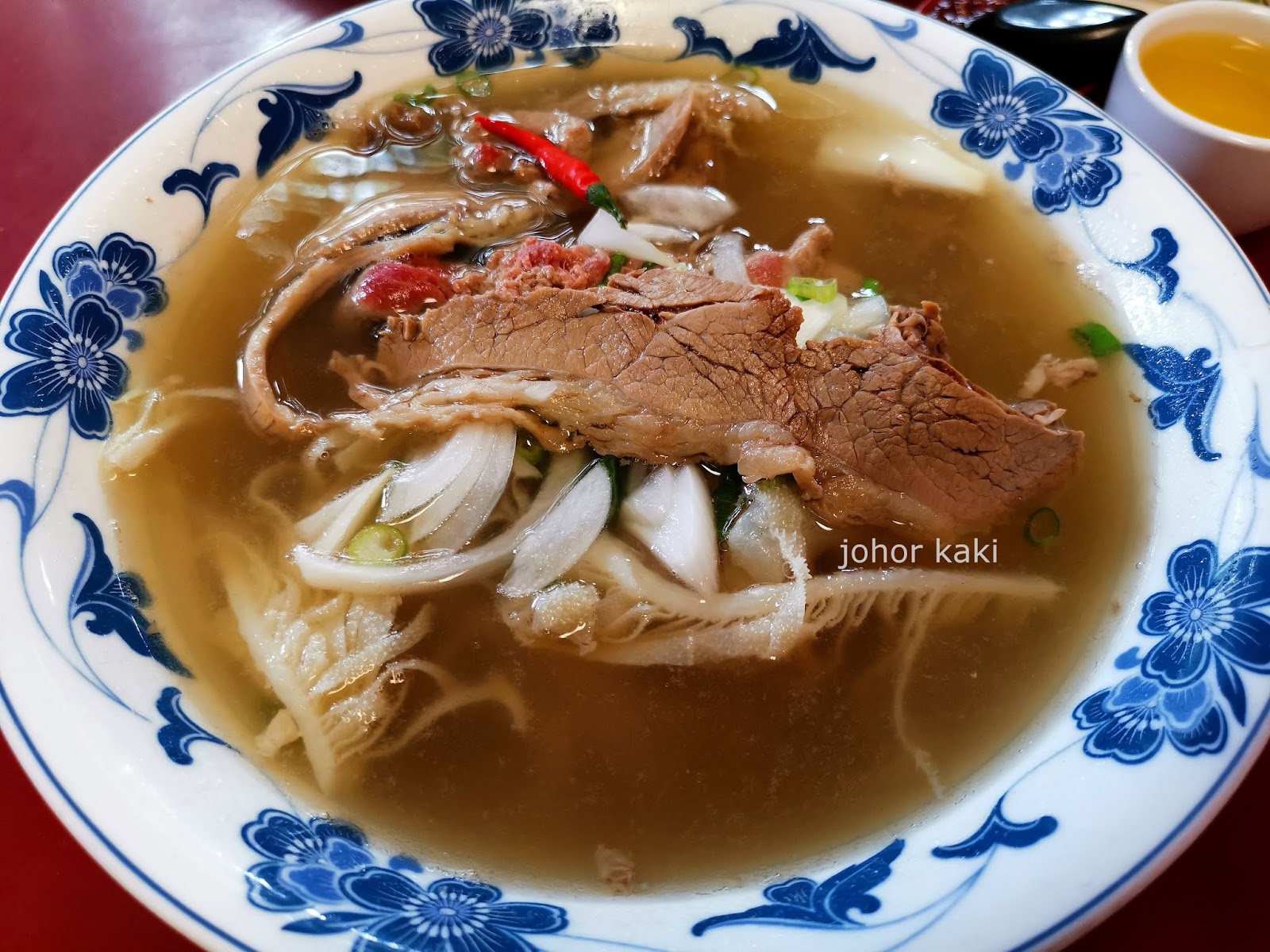 Local Favourite Budget Vietnamese Restaurant. Pho Tien Thanh ...