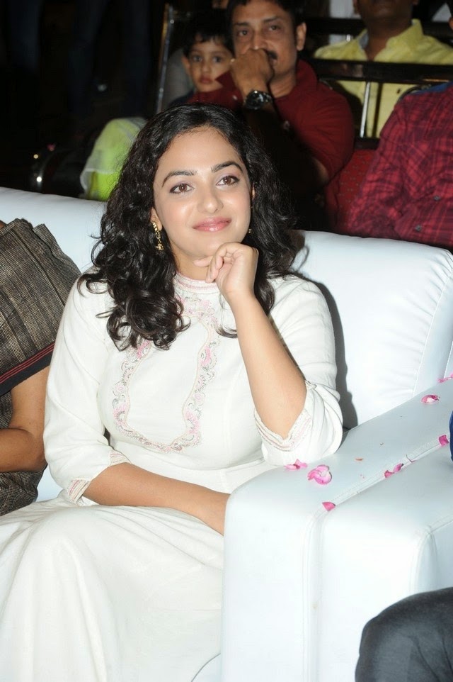 Actress Stills: Nithya Menon Photoshoot