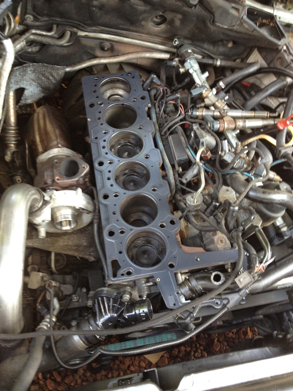 Beemer Lab: E60: Engine Rebuild 1
