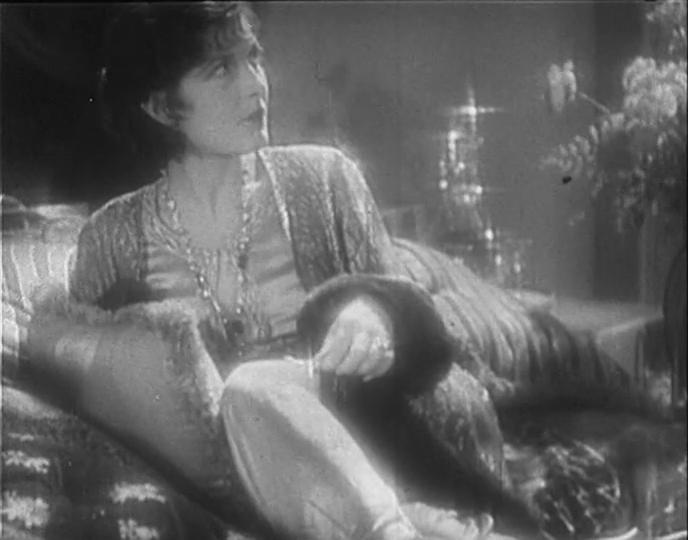 ithankyou: Evelyn Brent talks! Interference (1928)