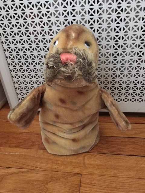 MY STEIFF LIFE: Thumbs Up Over This Fantastic Paddy Walrus Hand Puppet!