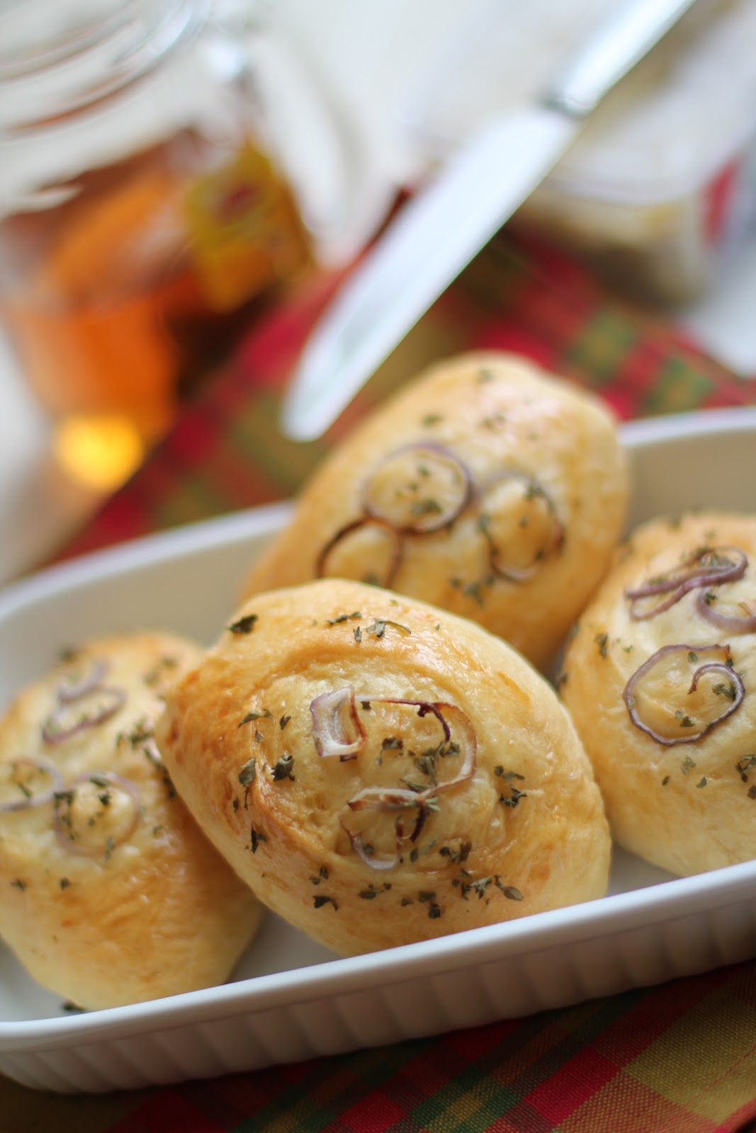 SPRING ONION BUNS - masam manis