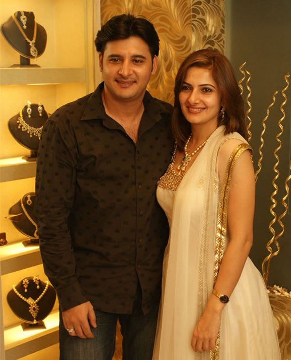 Tamil Actor Abbas Family Photos | Wedding Photos Of Actors | Hindi ...