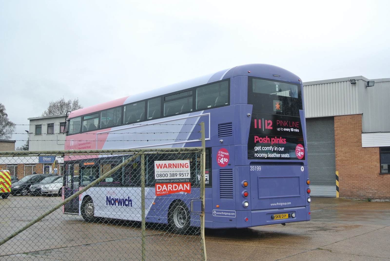Ryan's Bus Blog: The classy Wright StreetDecks swings into First Norwich