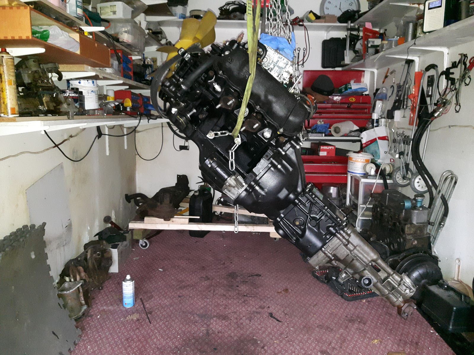 Sunbeam Alpine Series 3 conversion to V6 2.8: Engine swap (part two)