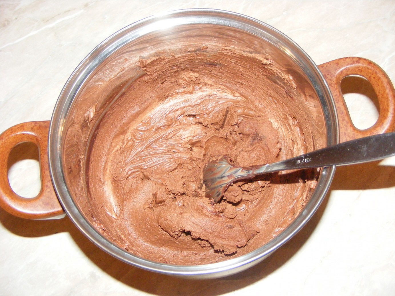 Tort cu crema de ciocolata | Preparatedevis.ro