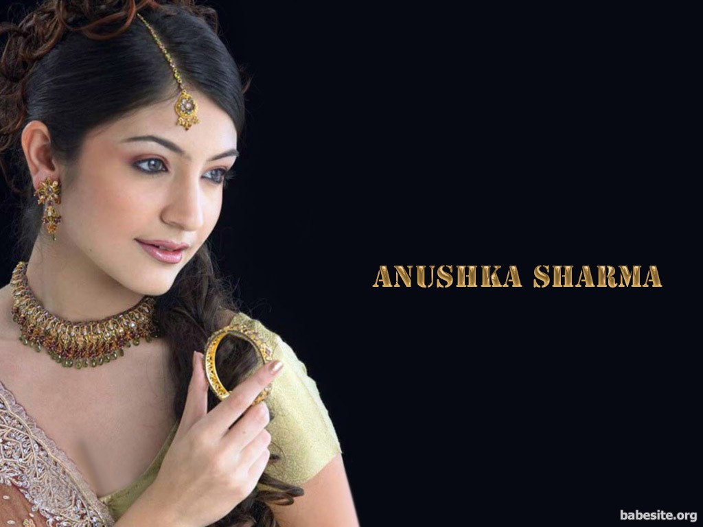 Anushka Sharma Sexy Pictures for Wallpapers: Beautiful Anushka Sharma ...