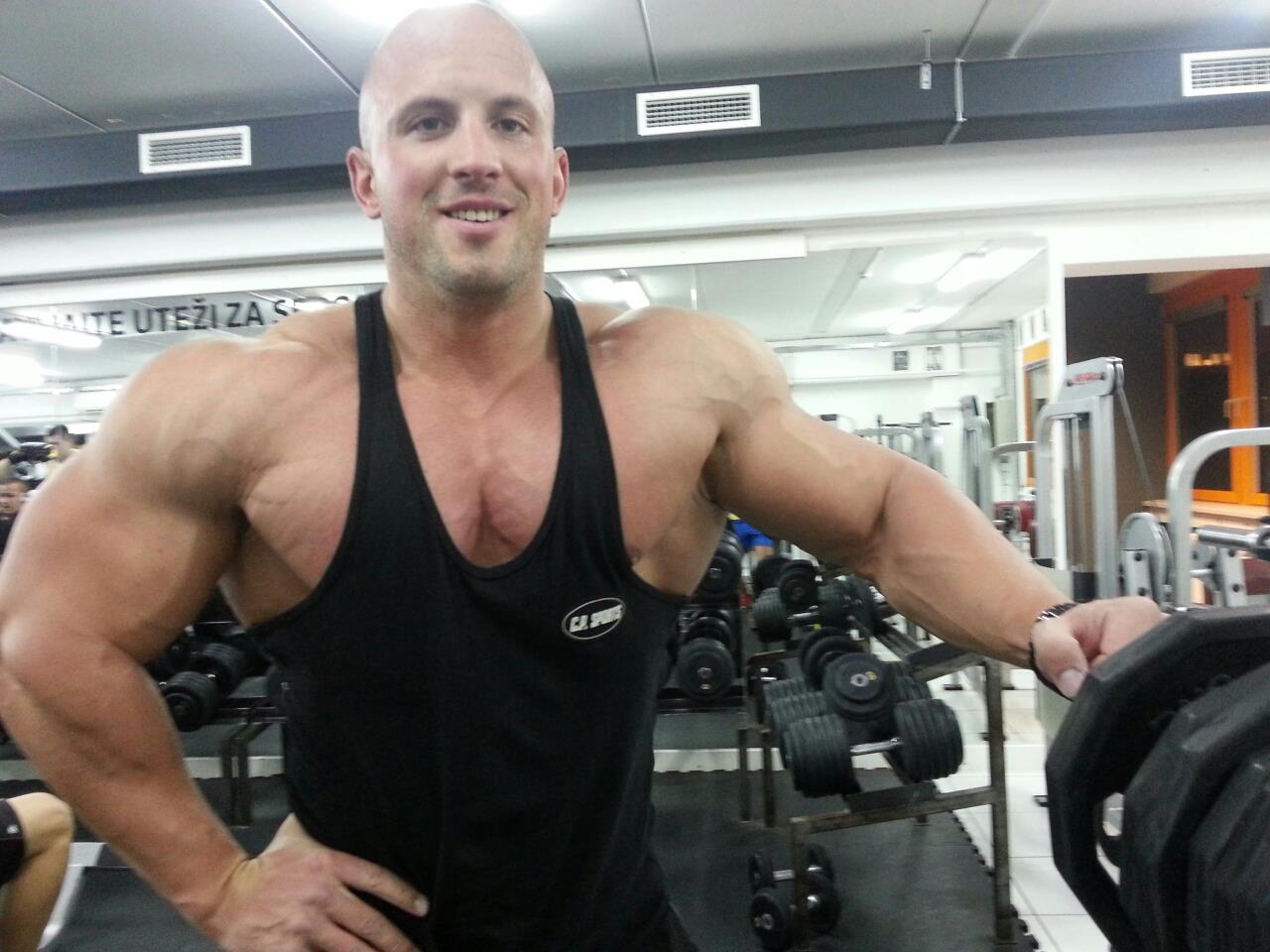 Muscle Lover: Slovenian bodybuilder Benjamin Radic