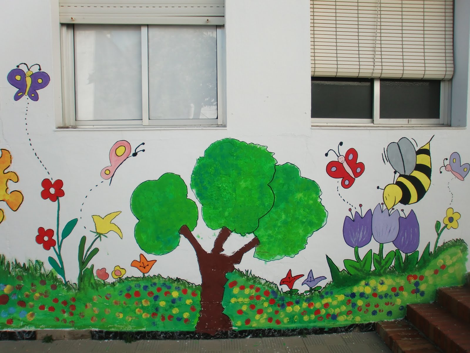 ILUSIONES DE COLORES: MURAL SOBRE LA PRIMAVERA