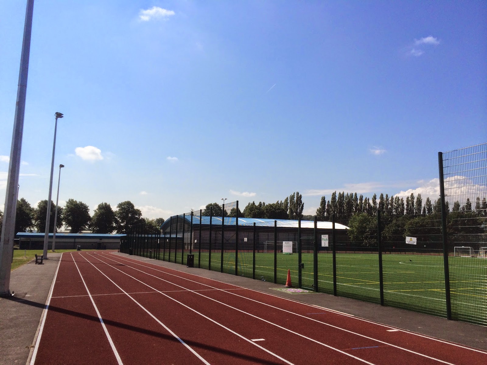 Halliday Lighting: Leeds Road Sports Complex